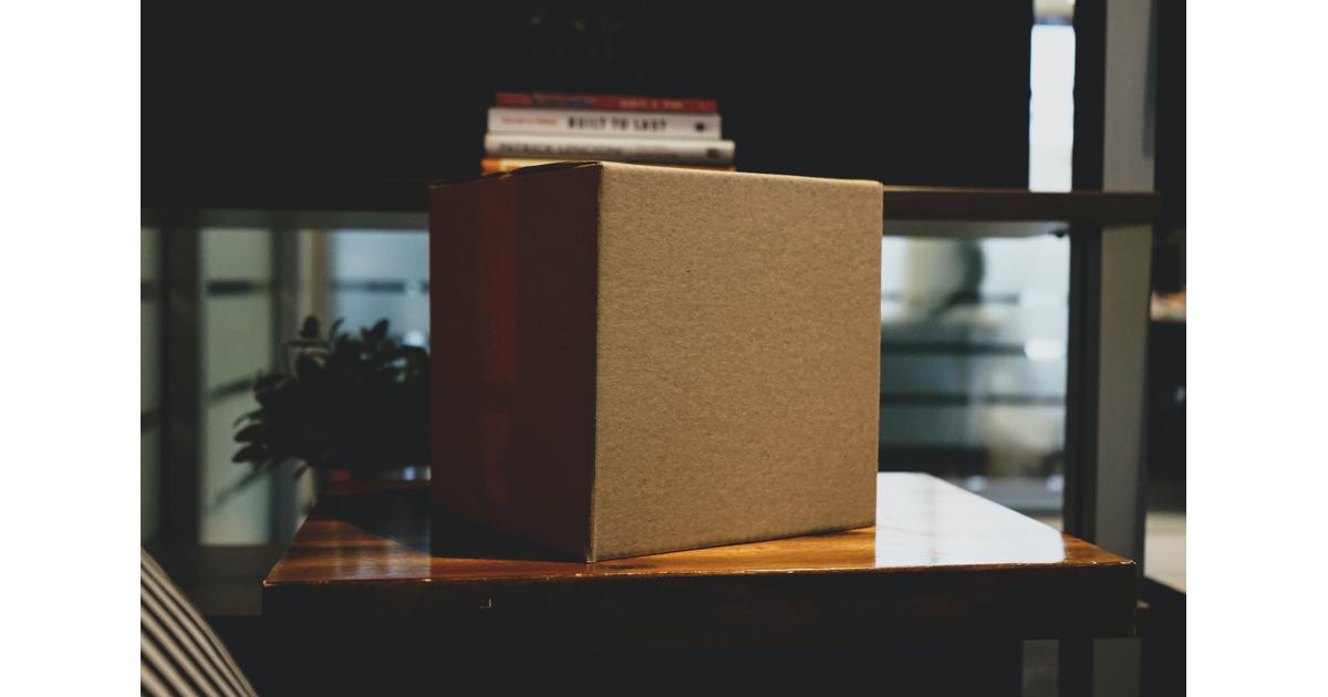 5 reasons why your business needs same-day delivery mail