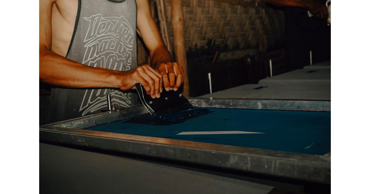 What promotional items can you get screen printed in Marathon City?