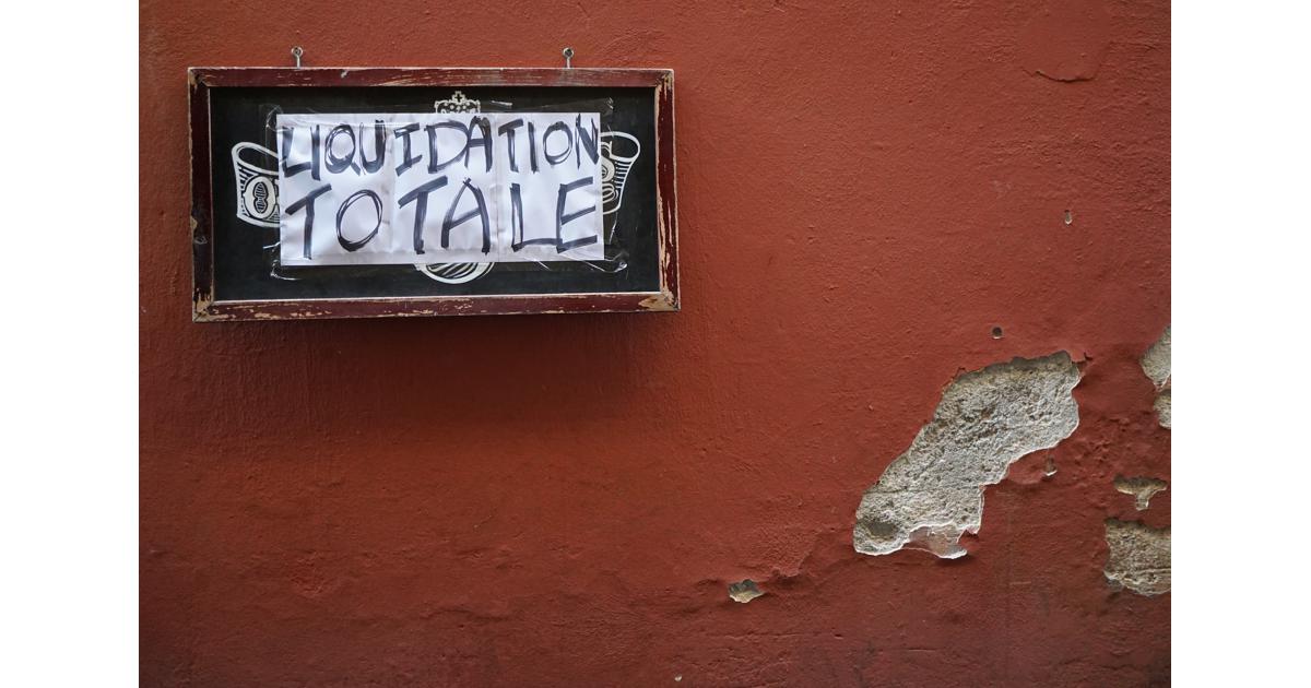 Understanding Chapter 7 vs. Chapter 13 Bankruptcy: Which Is Right for You?