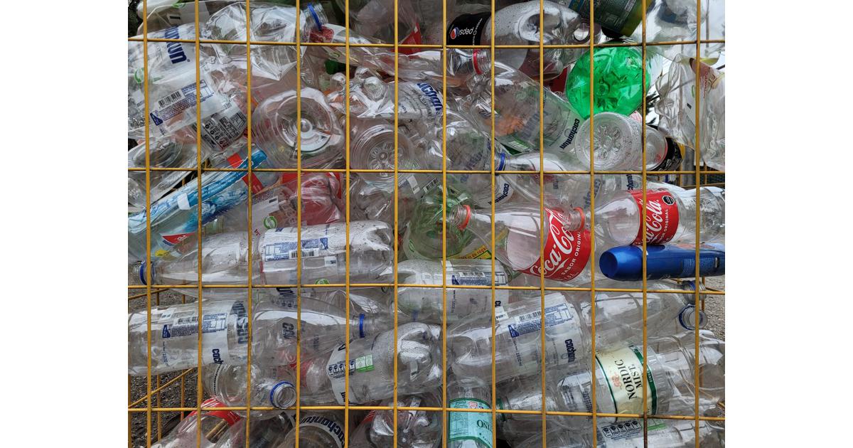 EPR for Plastics: A Guide by Recycled Plastic Manufacturers | Becher